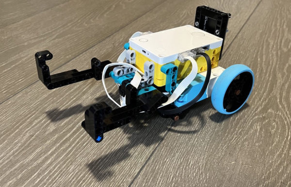 QikEasy | Product Identifying & Sorting Robot