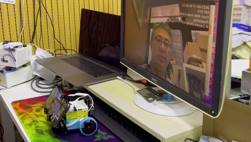 QikEasy | Face Tracking Robot